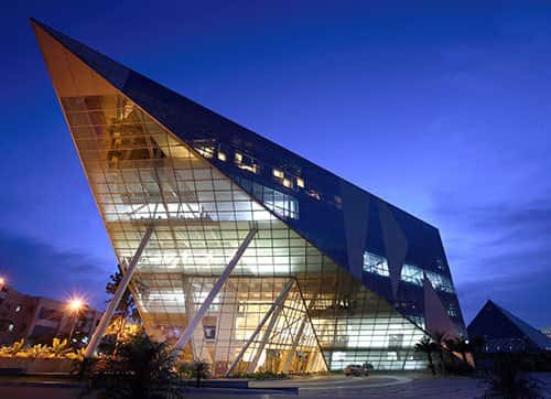 A Conversation with Architect Hafeez Contractor - Visionery of Architecture