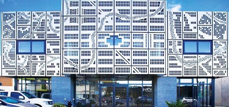 Intelligent Façades: Making Buildings Sustainable